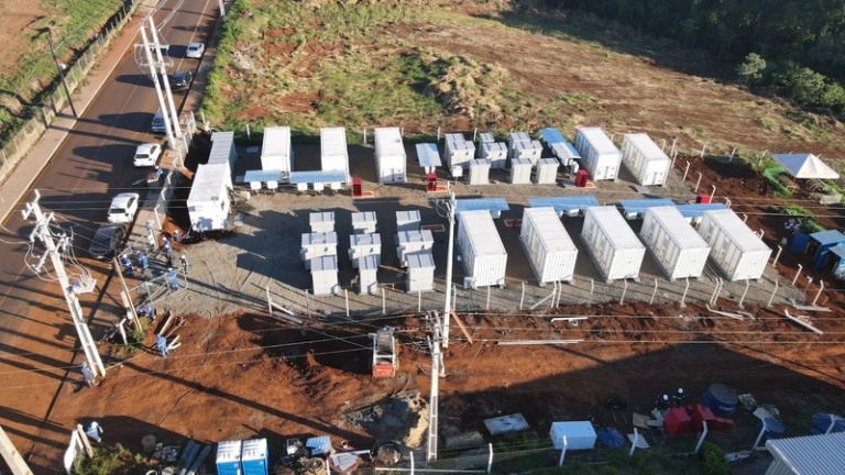 Matrix Energia e Pacto instalam sistema de baterias de 20 MWh no Paraná